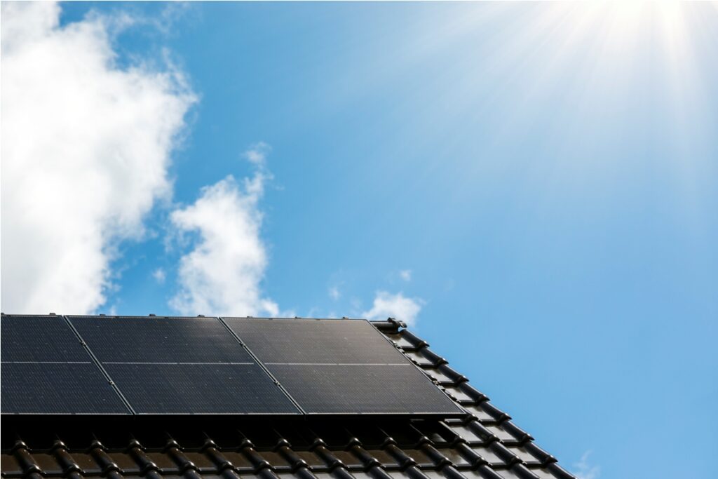 Guide pratique pour construire soi-même un panneau solaire - Espace ...